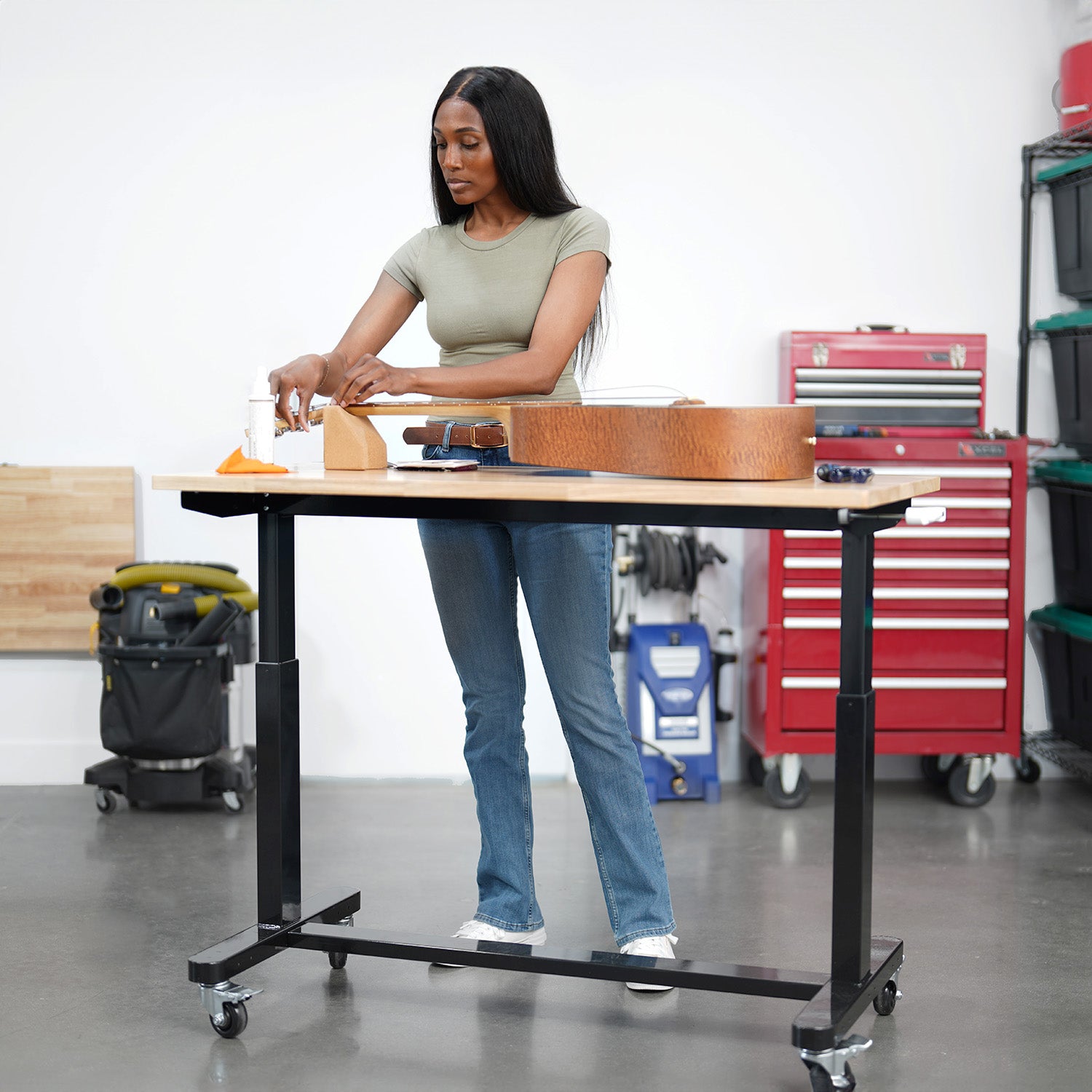 SafeRacks Height Adjustable Mobile Workbench - Crank Adjustable Editio